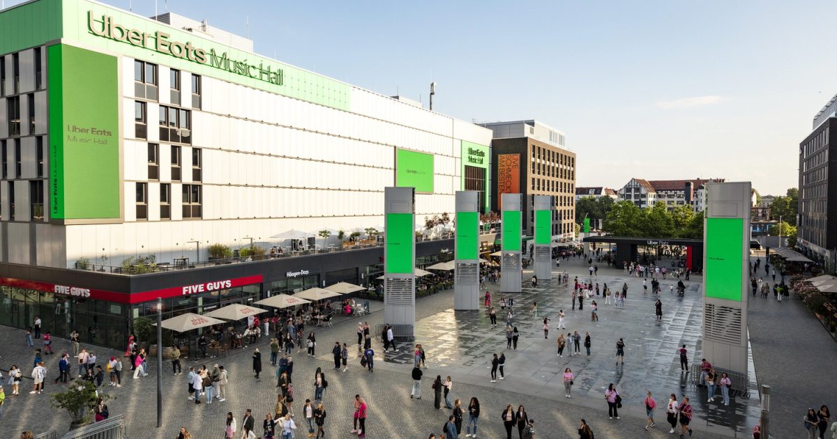 Uber Eats Music Hall - Event venue Berlin - Berlin Cuisine